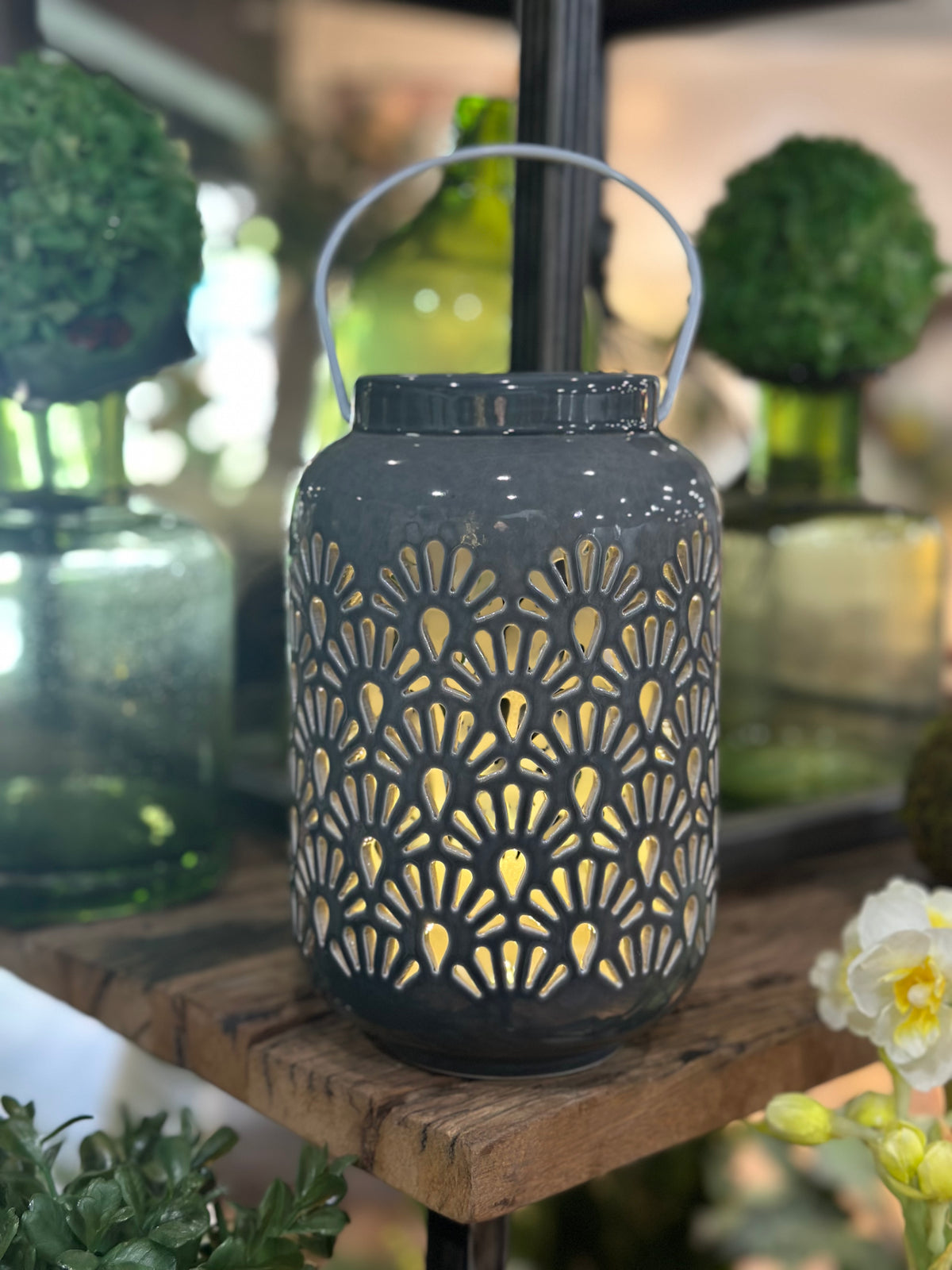 8" LED Shell Ceramic Lantern– Design Decor Knoxville